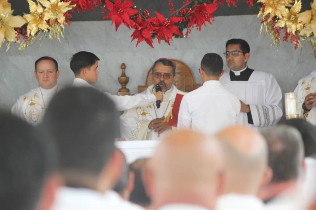 El corazón de monseñor Moronta ya reposa a los pies del Santo Cristo ...